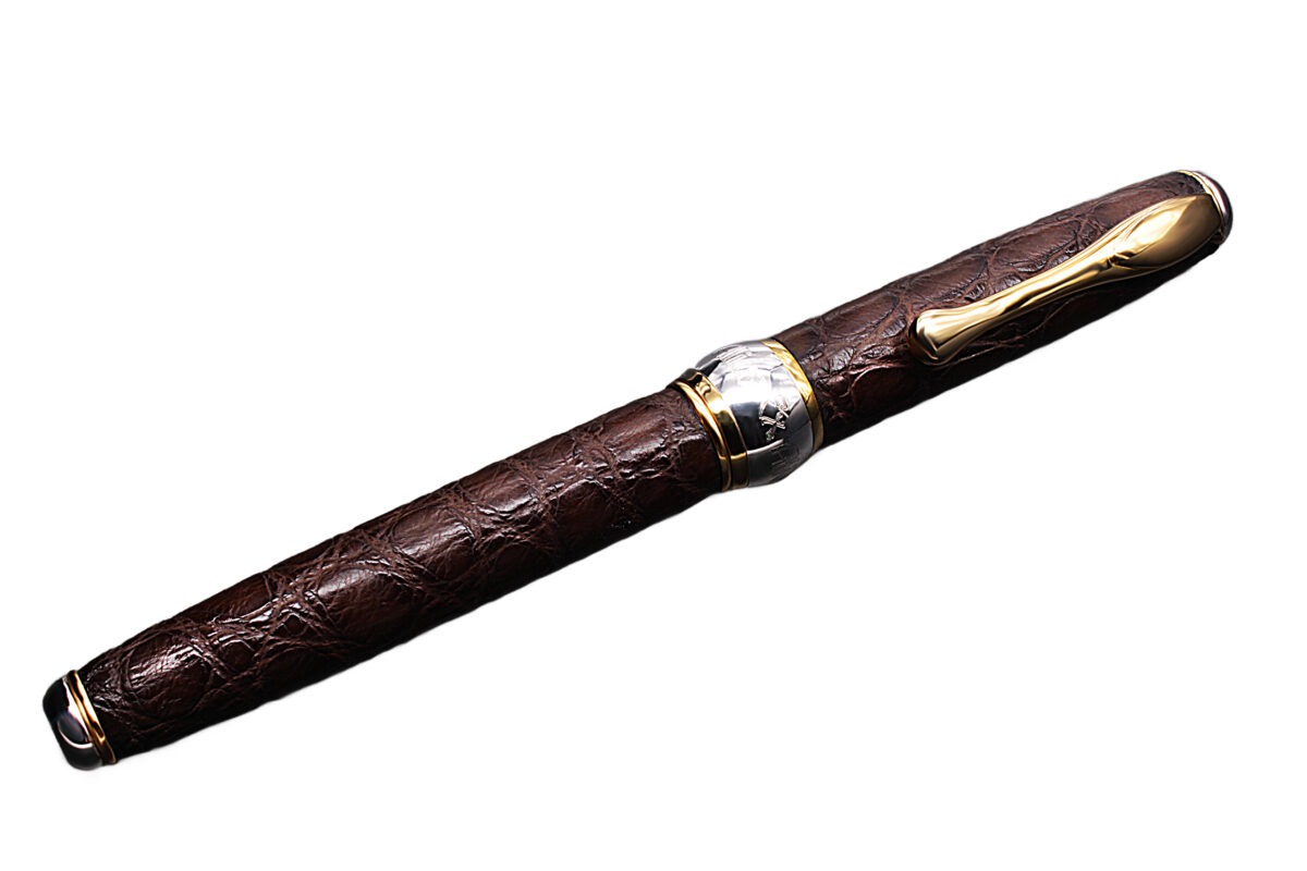 Handcrafted Pen in Genuine Crocodile Leather - Grifos Pens